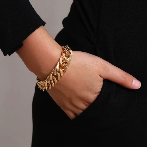 Lulus | Jewelry | Royal Rank Chain Link Gold Elegant Chic Bracelet ...